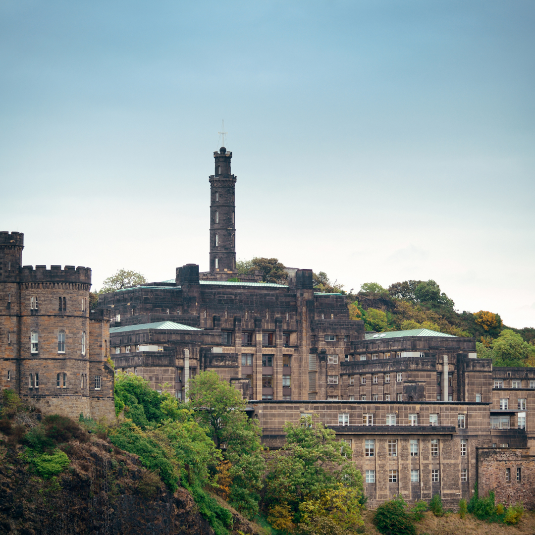 What are the most famous landmarks in Edinburgh? | Drummohr